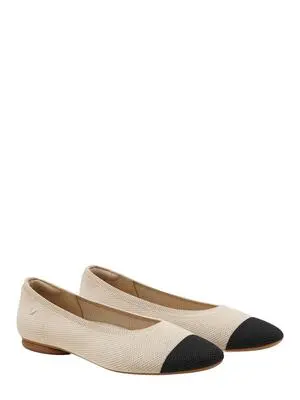 Vivaia Almond-Toe Ballet Flats Almond & Black