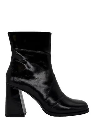 AMIE RAFA Leather Booties With Buckle Detail - Black