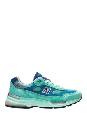 NEW BALANCE M992 Teal Sneakers - Blue
