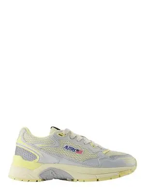 AUTRY Hyperway Low Sneakers Silver