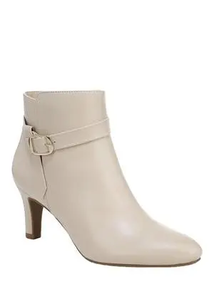 LIFESTRIDE Guild 3 Ankle Boot Almond Milk