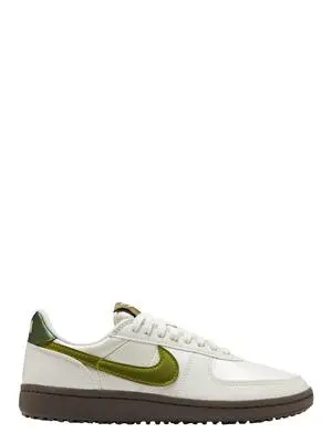 Nike Field General 82 Sneakers - Cream