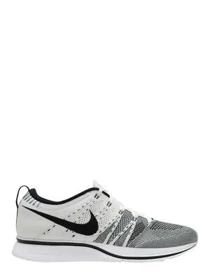Nike Flyknit Trainer - White