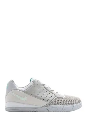 Nike Zoom Tre A.d. Sneakers - Grey