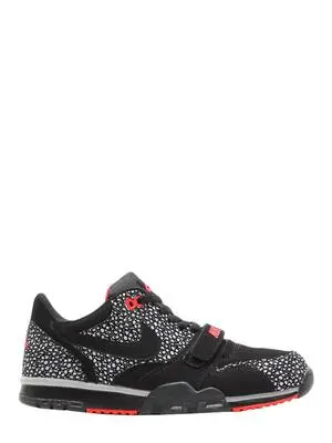 Nike Air Trainer 1 Low St Sneakers - Black