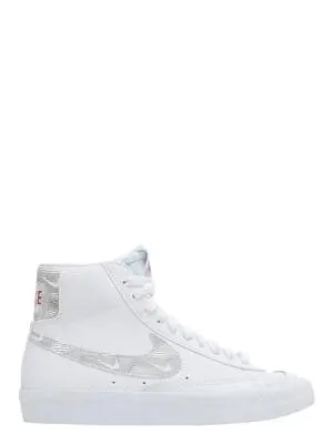 Nike Blazer Mid '77 Gs Logo Print - White