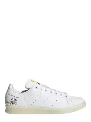 Adidas Disney X Superstar 'mickey And Minnie Holding Hands' Sneakers - White