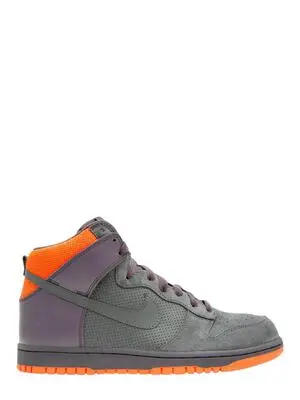 Nike Dunk High Top Sneakers - Grey