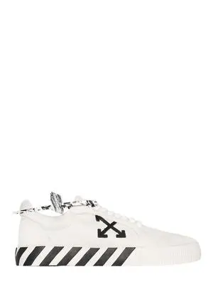 Off-White Vulc Low Sneakers - White