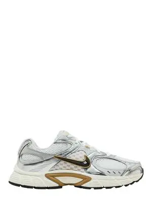 Nike V5 Rnr Sneakers - White