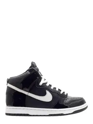 Nike Dunk High Top Sneakers - Black