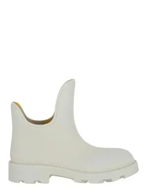 Burberry Round Toe Slip-on Boots - Cream