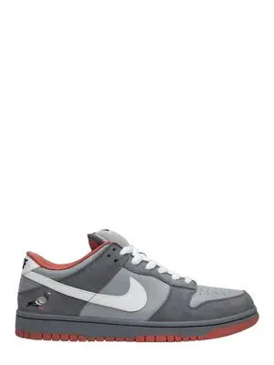 NIKE Jeff Staple X Dunk Low Pro SB 'Pigeon'