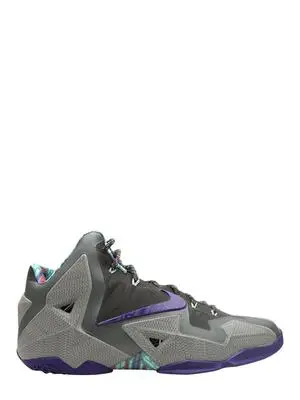 Nike Lebron 11 Xdr 'terracotta Warrior' Sneakers - Grey