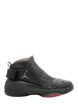 JORDAN 19 Retro Sneakers - Black
