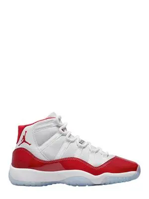 JORDAN 11 Retro Sneakers - White