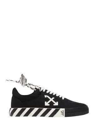 Off-White Vulc Low Sneakers - Black