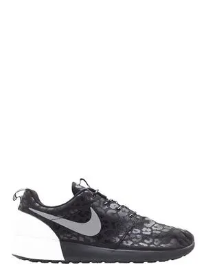 NIKE Roshe Run Sneakers