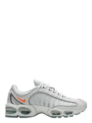 Nike Nike Air Max Tailwind 4 Sneakers Orange