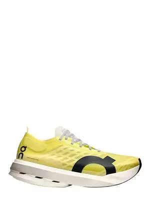 On Cloudboom Strike Sneakers - Yellow