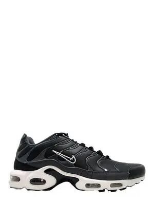 Nike Air Max Plus Sneakers Black