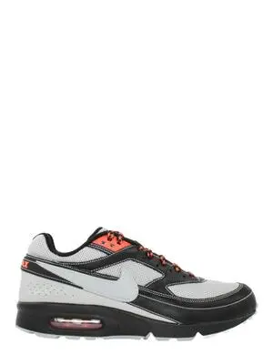 Nike Air Classic Sneakers - Black