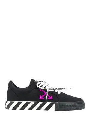 Off-White Vulc Low Sneakers - Black