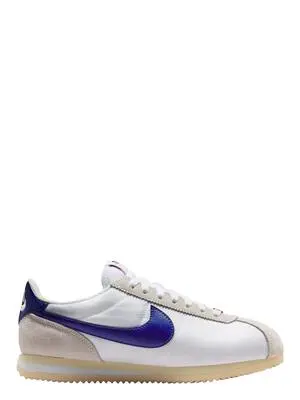 Nike Low Top Sneakers White