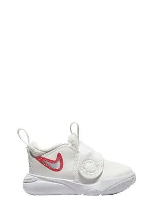 Nike Team Hustle D11 Td Sneakers - Cream