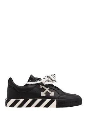 Off-White Vulc Low-top Sneakers - Black