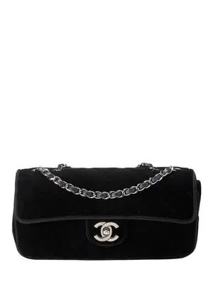 Chanel Velvet East West Flap Bag - Black