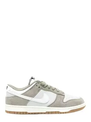 Nike Suede Panelled Sneakers - Green