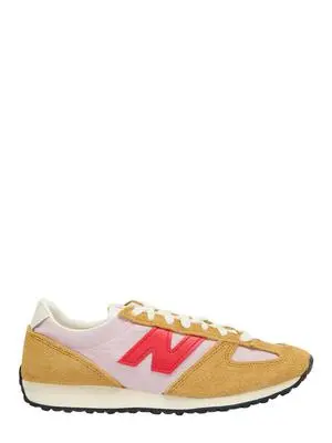 NEW BALANCE 471 Panelled Brushed Suede Sneakers - Pink