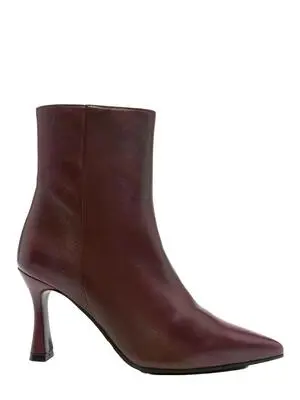 EVALUNA Pointed-toe Stiletto Boots - Red