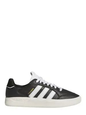 Adidas Tyshawn Low Top Sneakers - Core Black/cloud White/chalk White