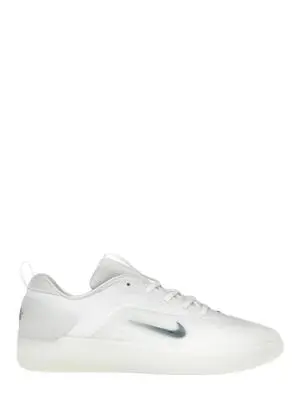 Nike Zoom Nyjah Sneakers - White/black