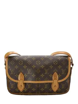 LOUIS VUITTON Monogram Sac Gibeciere Messenger Bag - Brown