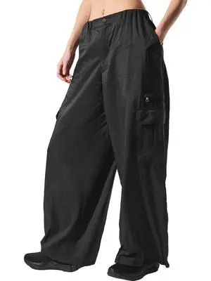 Alo Yoga Sheer Game Time Wide Leg Jogger Pants - Black