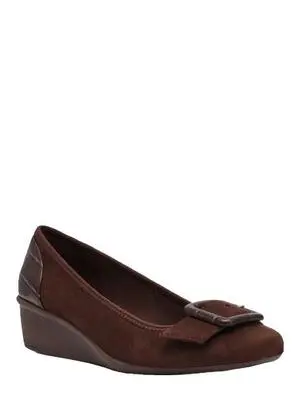 Anne Klein Wyatt Wedge Pump Chocolate
