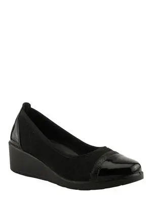 SPRING STEP SHOES Macadi Cap Toe Wedge Pumps - Black