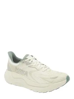 HOKA Arahi Stability Athletic Sneakers - Truffle Salt/oyster Mushroom