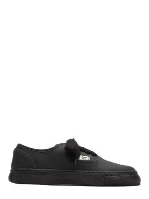 GENERAL SCALE. Kiefer Low-top Sneakers - Black