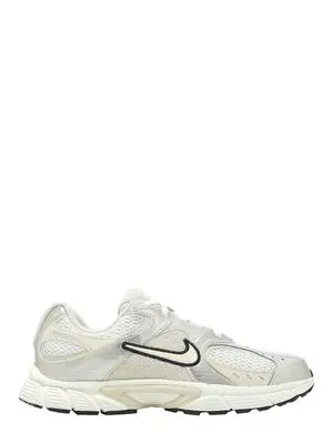 Nike V5 Rnr Gs Sneakers - White