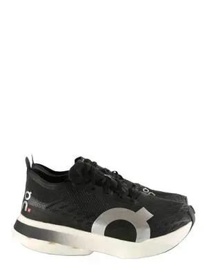 On Cloudboom Strike Sneakers - Black