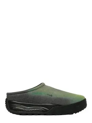 Nike Slip-on Sneakers - Green