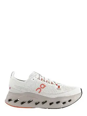 On Cloudsurfer Max Low-top Trainers - Ivory Salmon