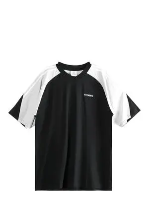 Vetements Cut-up V-neck T-shirt - Black