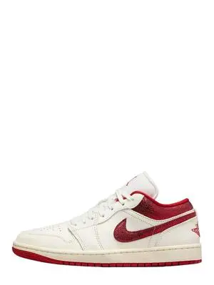 JORDAN Low-top Leather Trainers - White