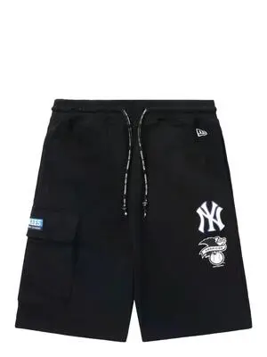 New Era Yankees Logo Cargo Shorts - Black