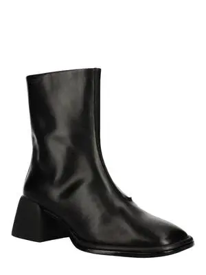 VAGABOND SHOEMAKERS Square-toe Leather Boots - Black